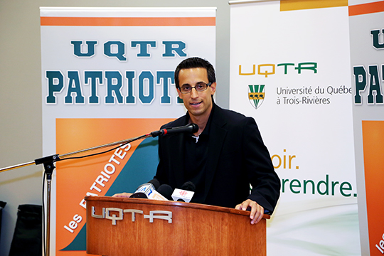 Marc-Étienne Hubert nouvel entraîneur-chef de l’équipe de hockey les ...